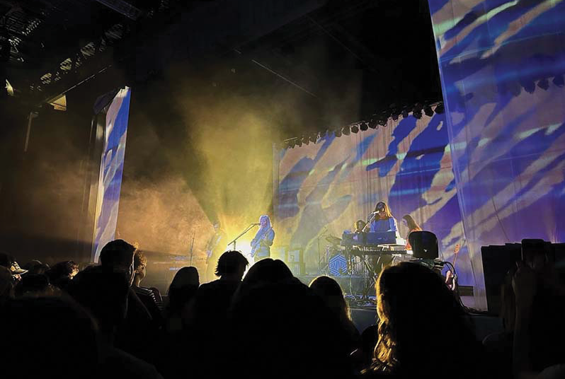 Lost in a Dreamy Spell: My Enchanting Night at the Alvvays concert ...